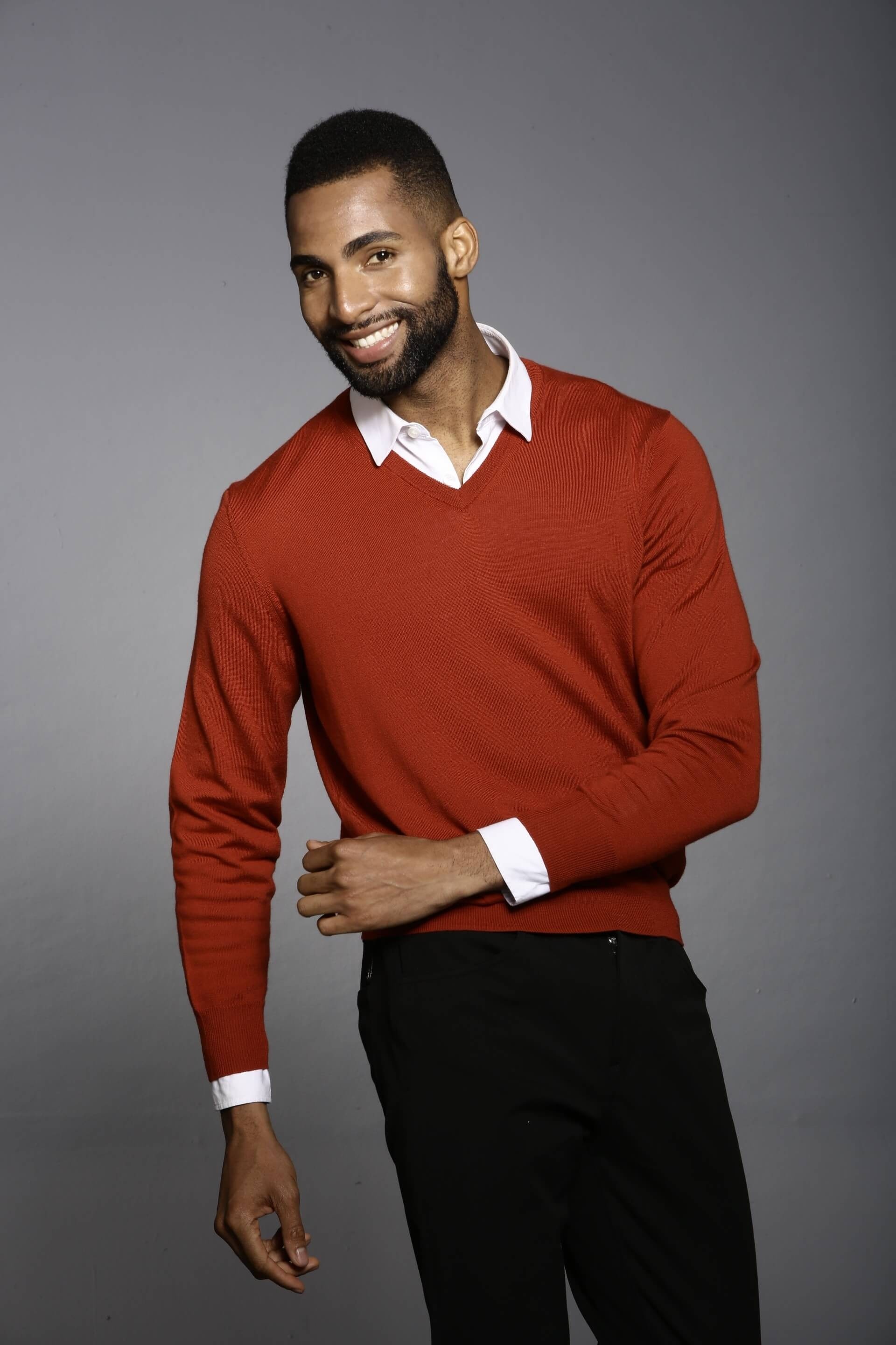 Merino Wool Sport V-Neck - Burnt Umber