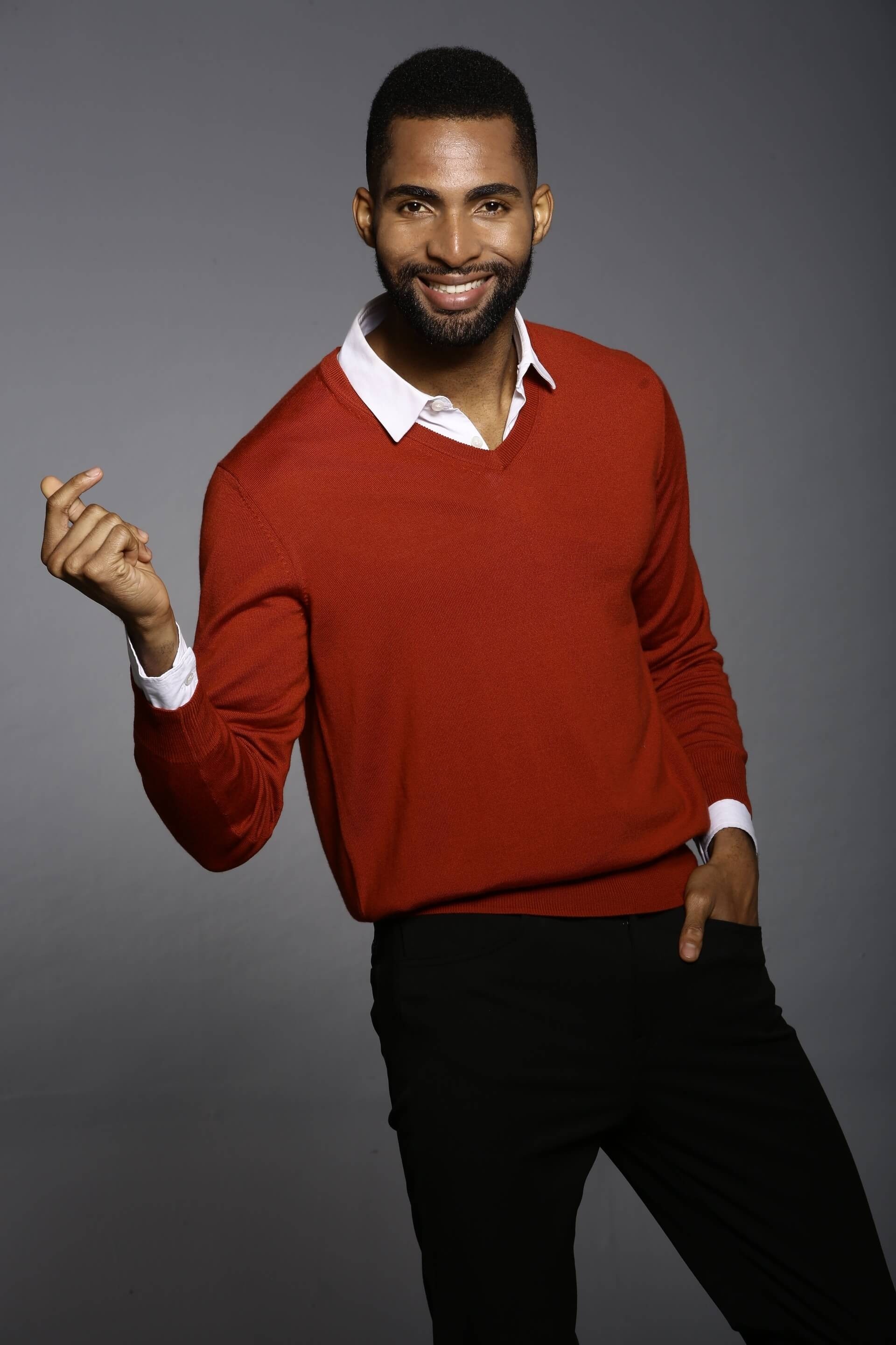 Merino Wool Sport V-Neck - Burnt Umber