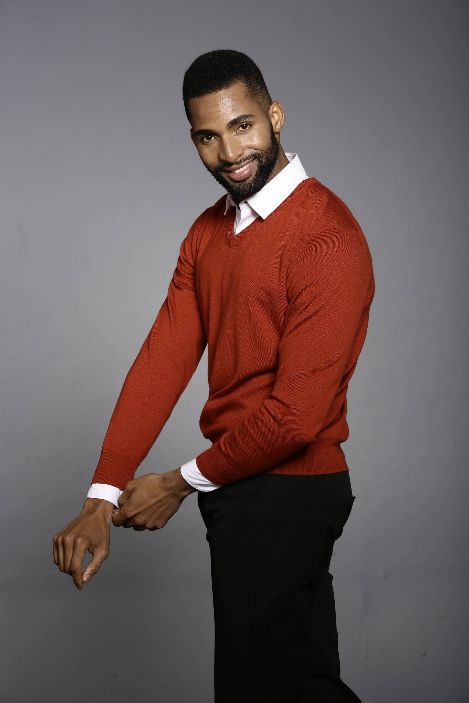 Merino Wool Sport V-Neck - Burnt Umber