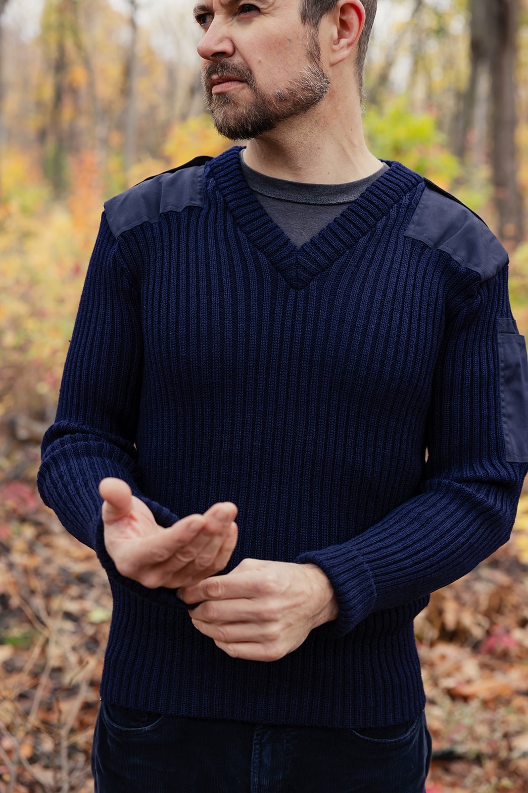 British Wool: York V-Neck British Wool Sweater With Pen Pocket, Navy Blue